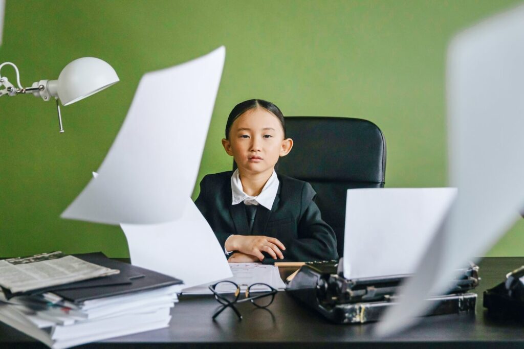 25 Workplace Conflict Examples & How to Manage Like a Boss